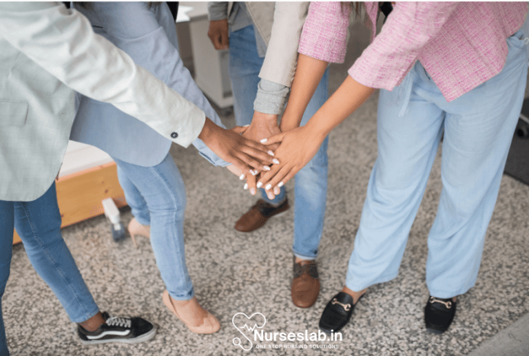 What is Nursing Huddle? How to conduct - Nurseslab